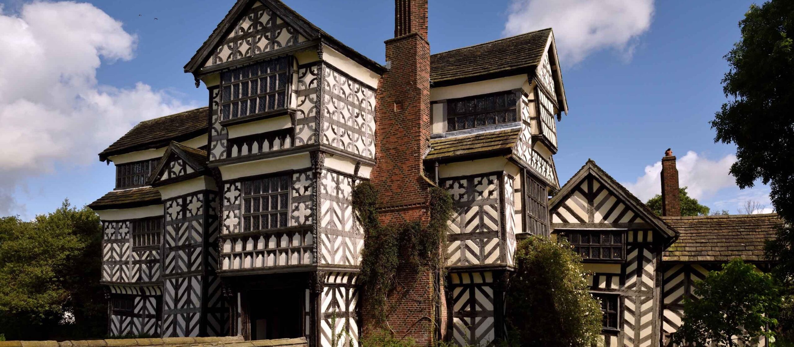 Experience The Tudors - The Royal Oak Foundation